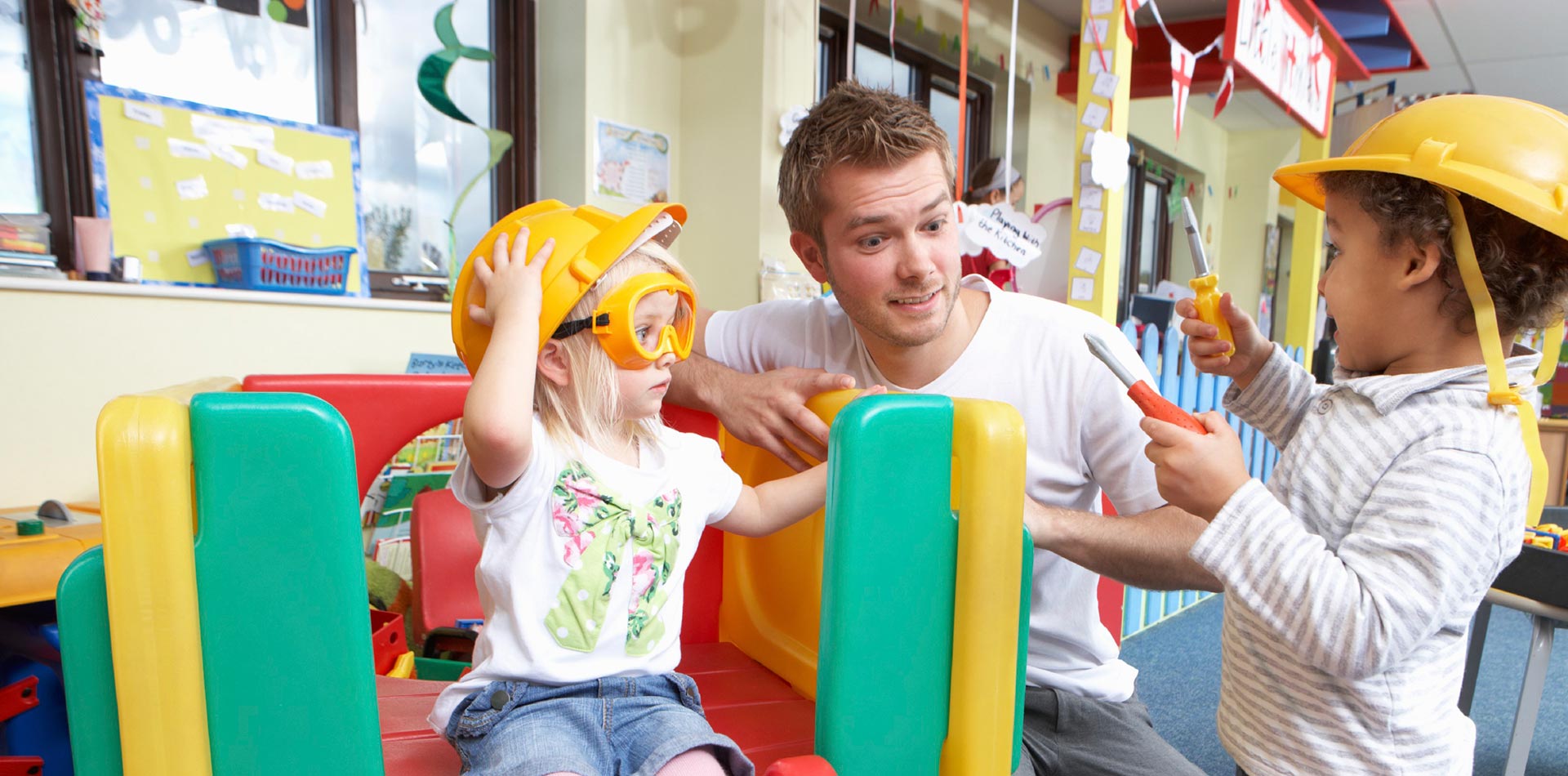 Acknowledging the professional status of the early years workforce ...